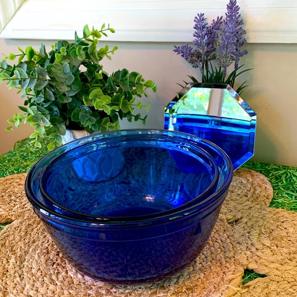 Anchor Hocking | Kitchen | Anchor Hocking Blue Glass Bowl Set 2 Pieces ...